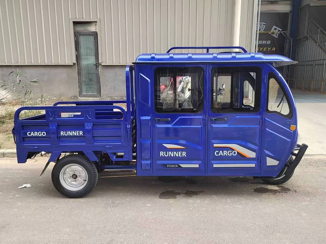 CARGO RUNNER von Schmitt - Cargo Runner Doppelkabine